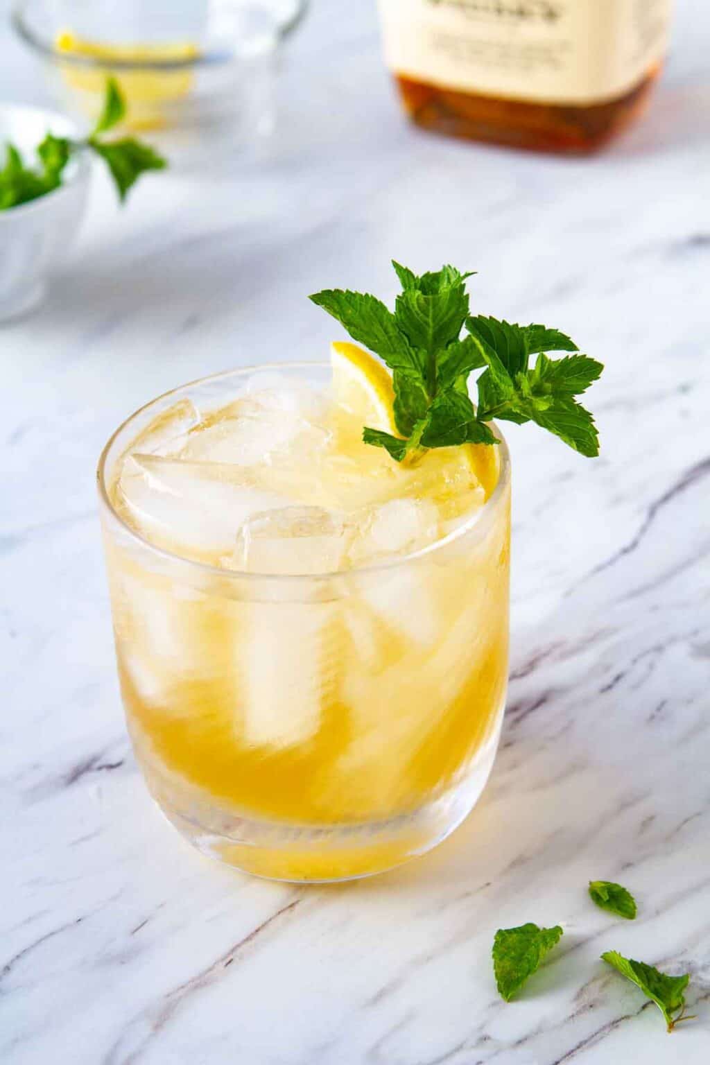 Bourbon Smash Cocktail - A Communal Table